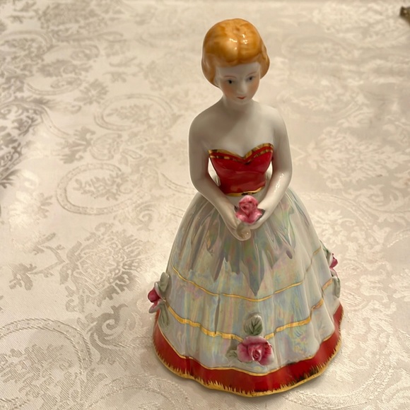 Accents | Vintage Porcelain Lady In Red And White Dress With Flowers ...